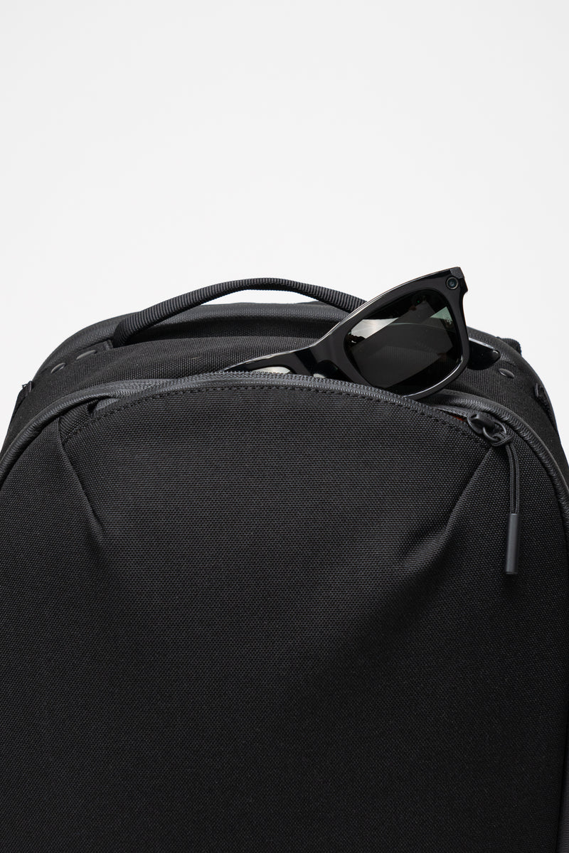 Commuter Backpack 20L with 19 Pockets | LTTStore